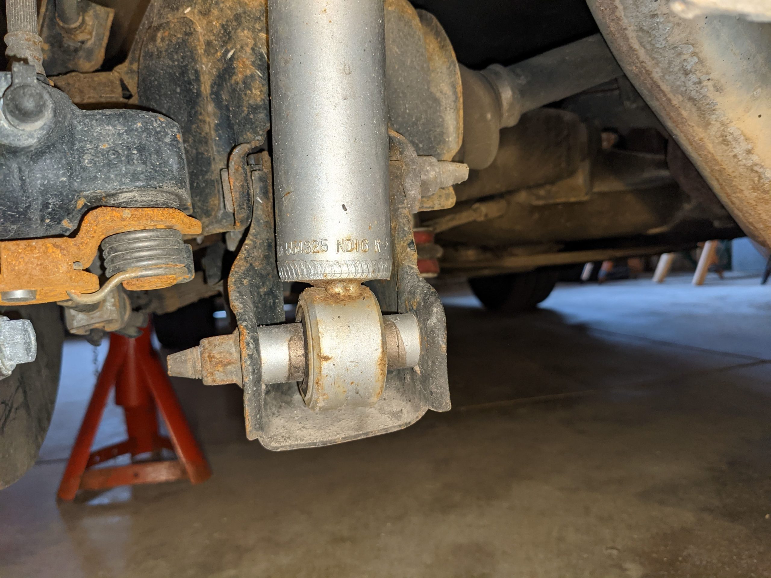 Coilover Installation – MMI Modular